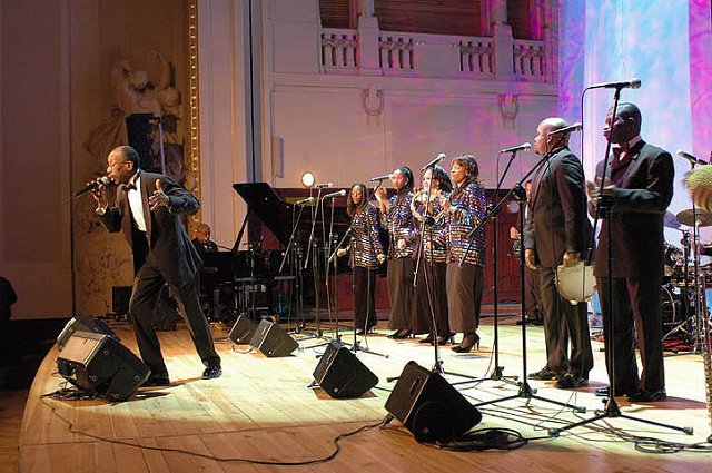 2004_08_fitzroy - The Jackson Singers